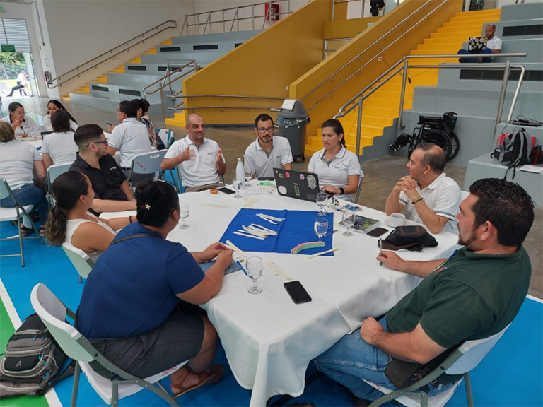 La importancia de la sostenibilidad de los negocios se expuso en ...